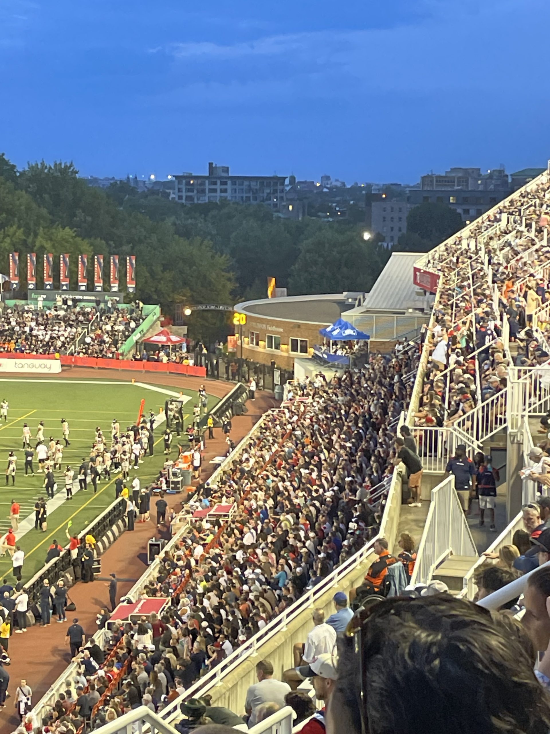 Alouettes de Montréal - Maison Source Bleue